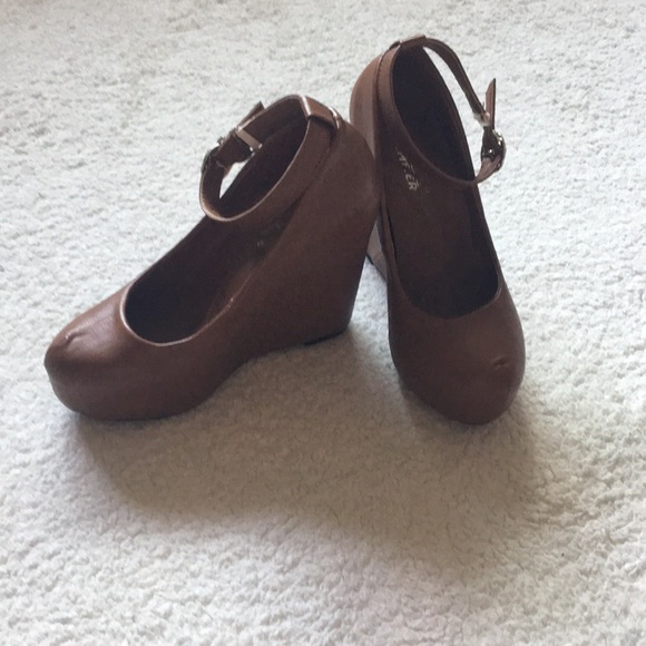 Shoes | Super Cute Tan Platforms | Poshmark